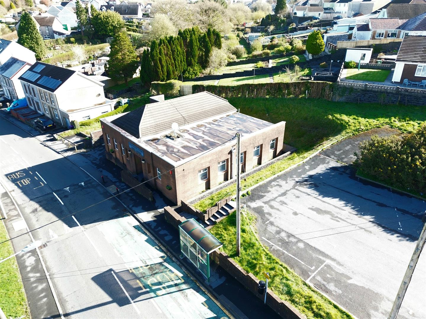 Heol Y Bryn, Upper Tumble, Llanelli – Terry Thomas & Co Estate Agents ...